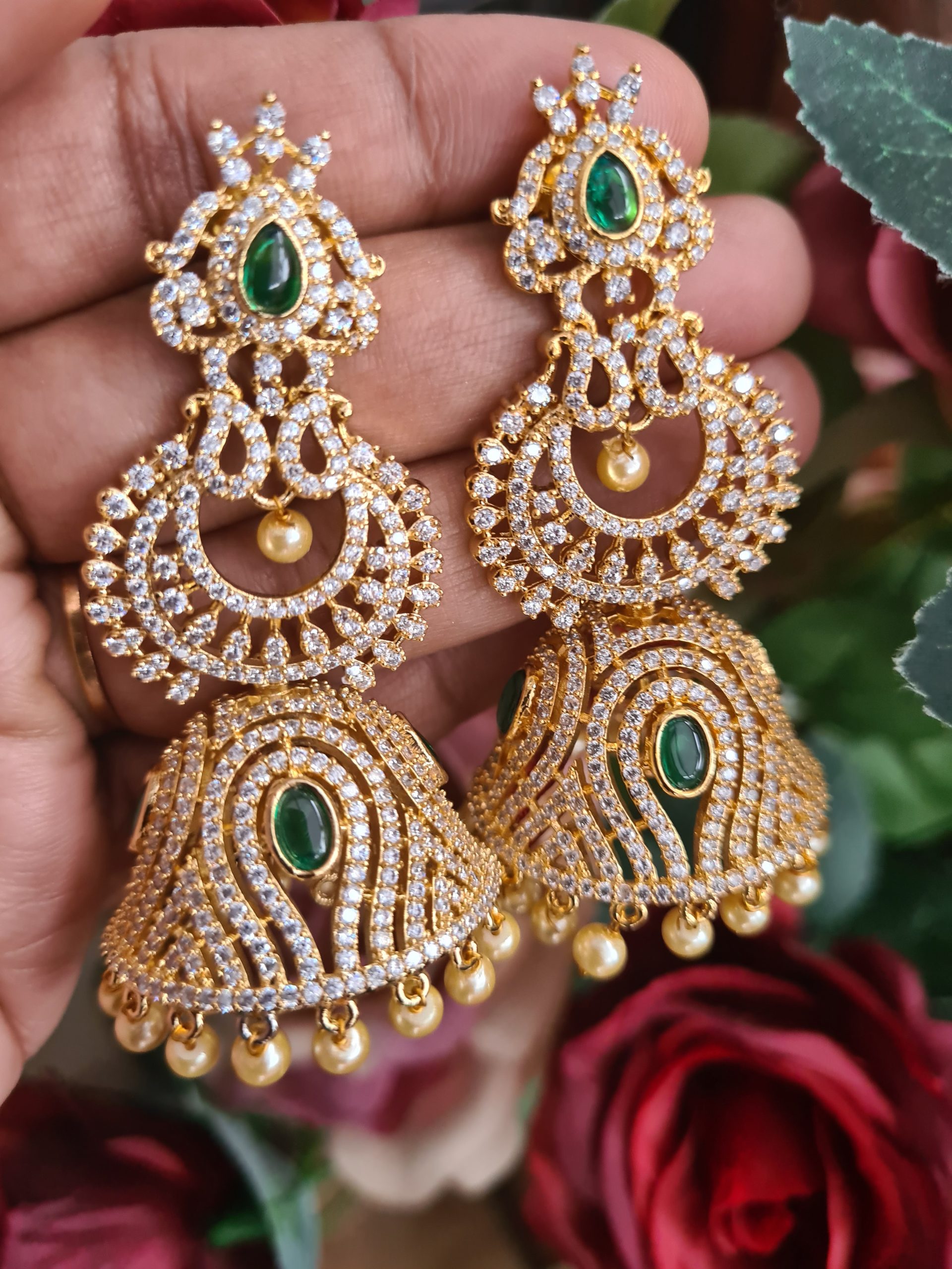 Large gold finish Jimikki-1006 – Sarah Collection